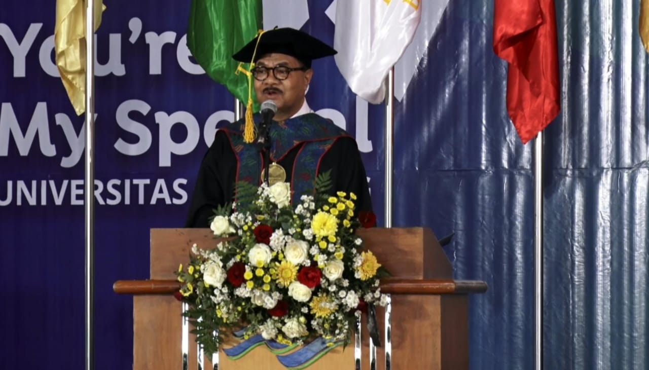 Wisuda XIV: Kontribusi Ma Chung Jembatani DUDI dan Dunia Akademik - #1 ...