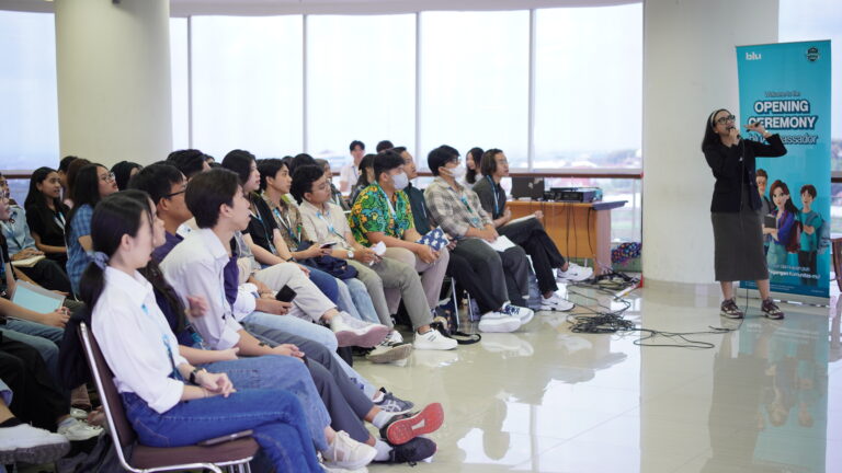 Ma Chung Ambassador x blu by BCA Digital - #1 Universitas Ma Chung